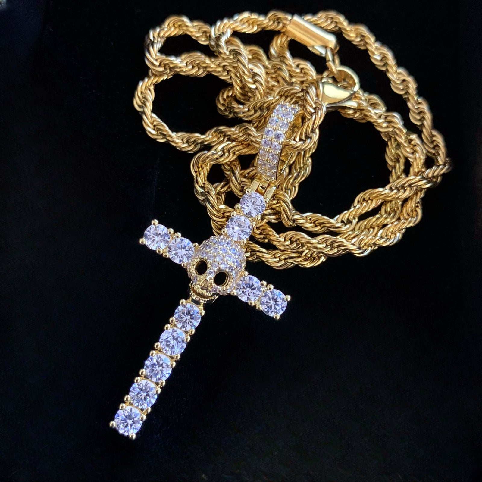 14K Gold Plating Iced Bling Skull Cross Iced Out Pendant with Rope Cha ...